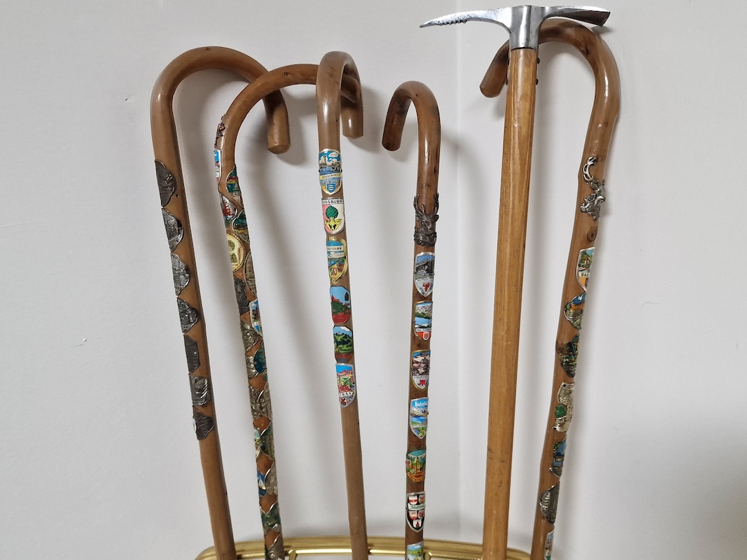 6 Wandelstokken Met Collectie Ijzeren Schildjes Midcentury - Etsy