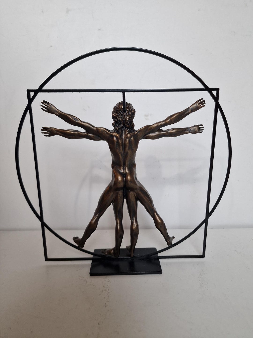 Sculpture Leonardo Da Vinci - the Vetruvian Man - Mouseion Museum ...