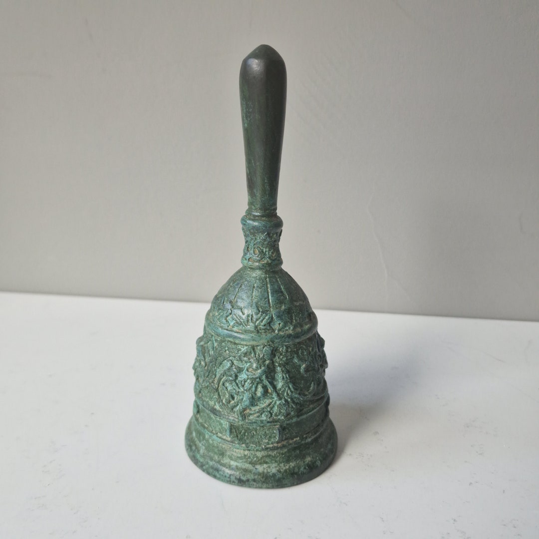Asian Eastern Antique Bell, Table Good Condition Bronze Antique Bel ...
