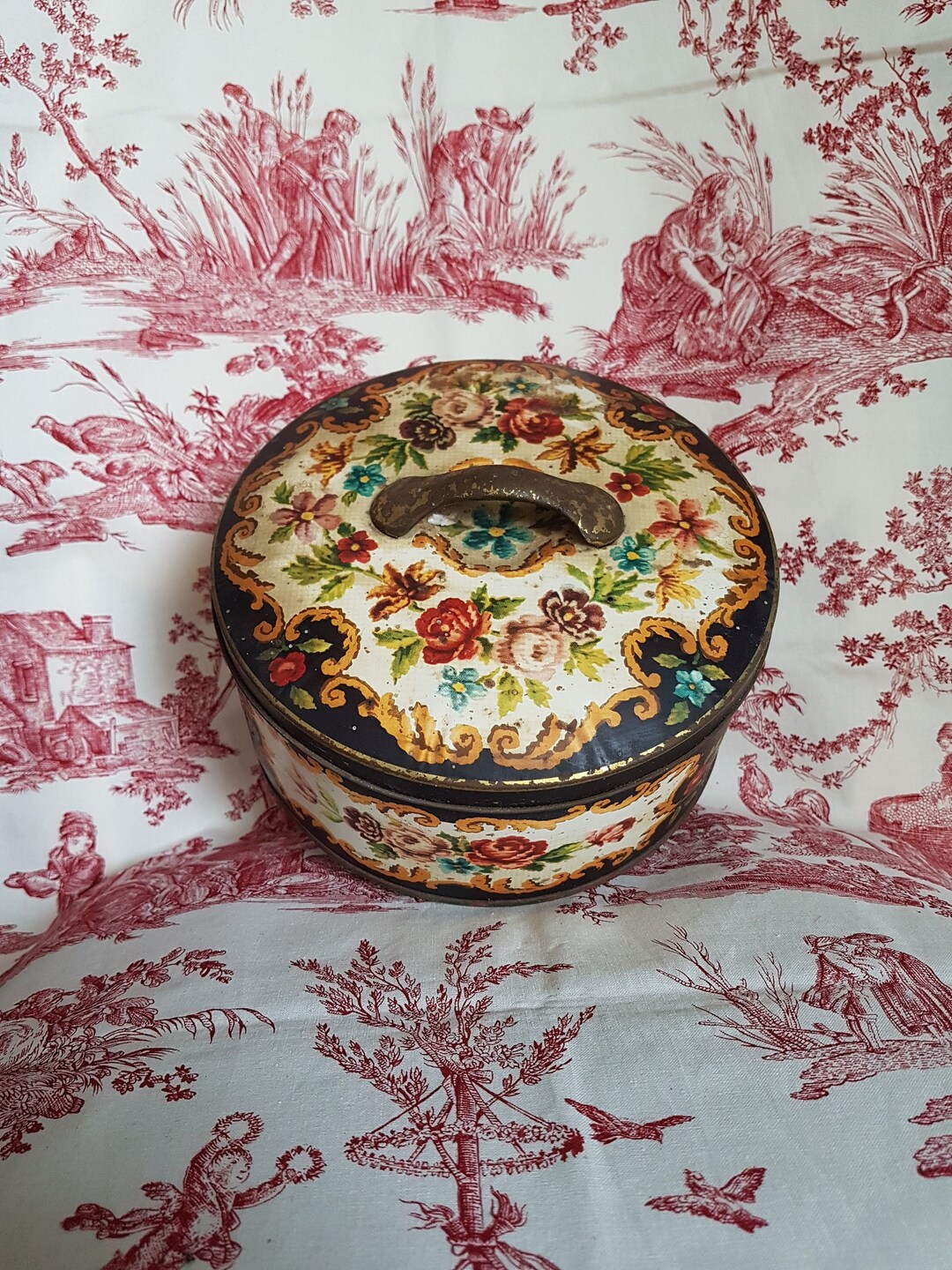 Old Metal Round Box With Canvas Flower Decoration / Old Metal - Etsy