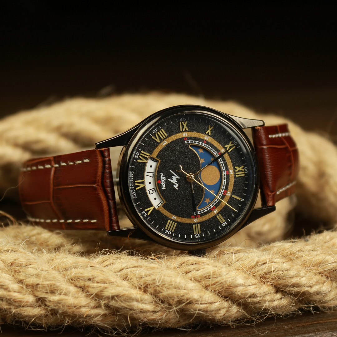 Quartz Watch LUCH Real Moon Phases Calendar, Moon Phase Watch, Soviet ...