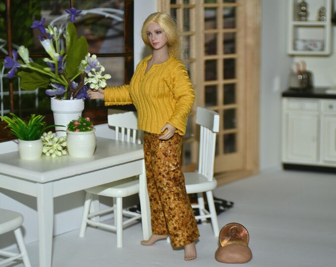 Tbleague PHICEN T05 1:12 Scale Doll Clothes ~ Sweater Top & Pants ...