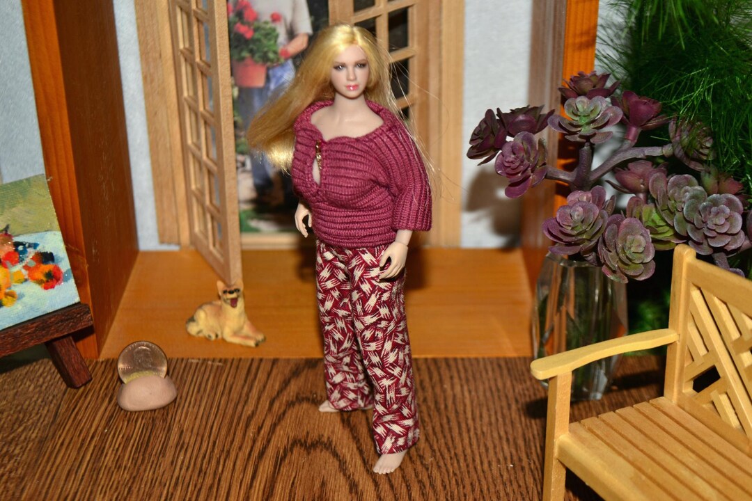 Tbleague PHICEN T05 1:12 Scale Doll Clothes ~ Sweater Top & Pants ...