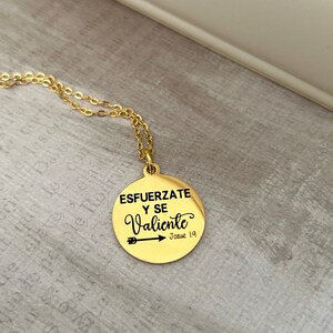 Be Strong and Courageous Bible Verse Necklace Spanish, Esfuerzate Y Se ...