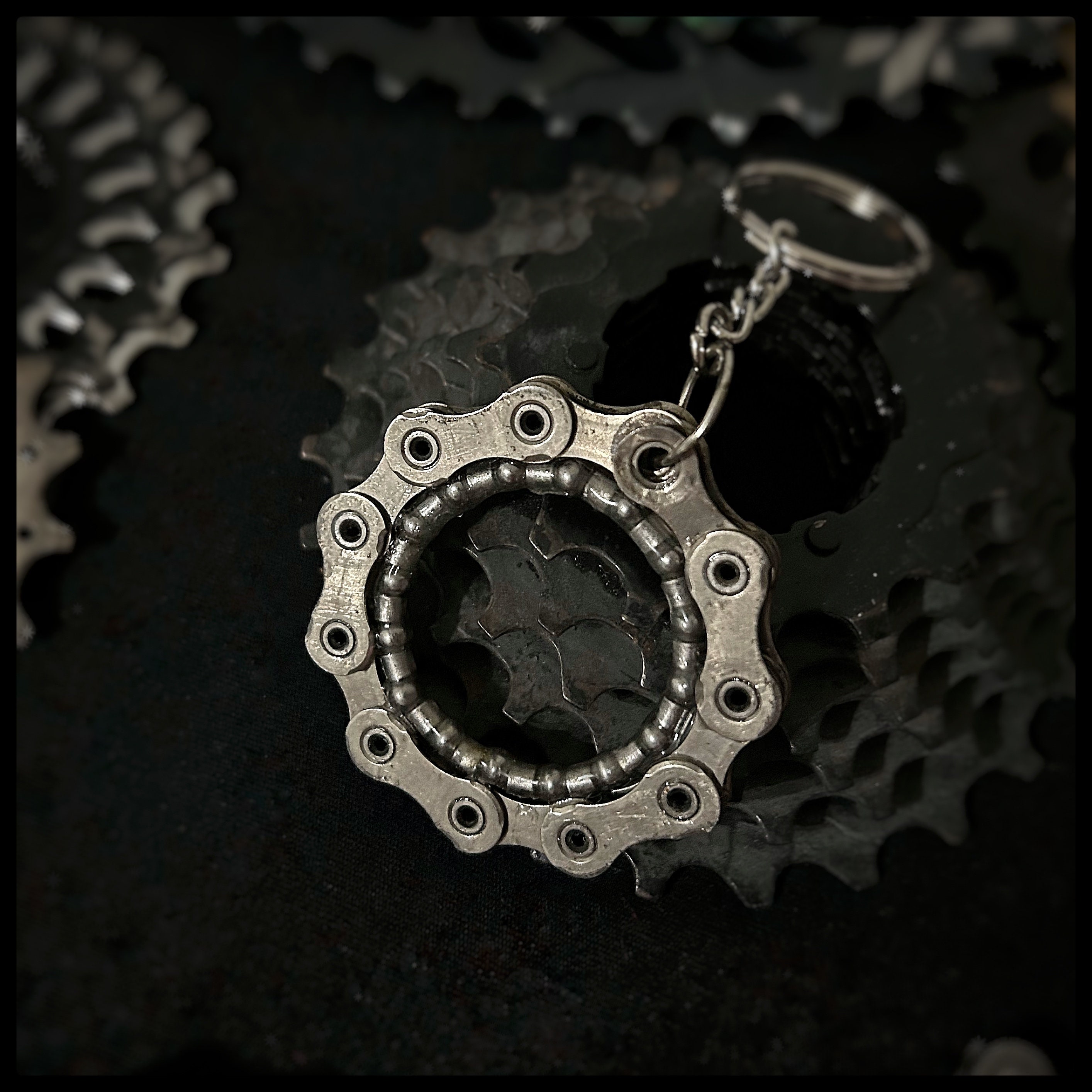 OO Keyring With Chain and Ball Bearing - Etsy