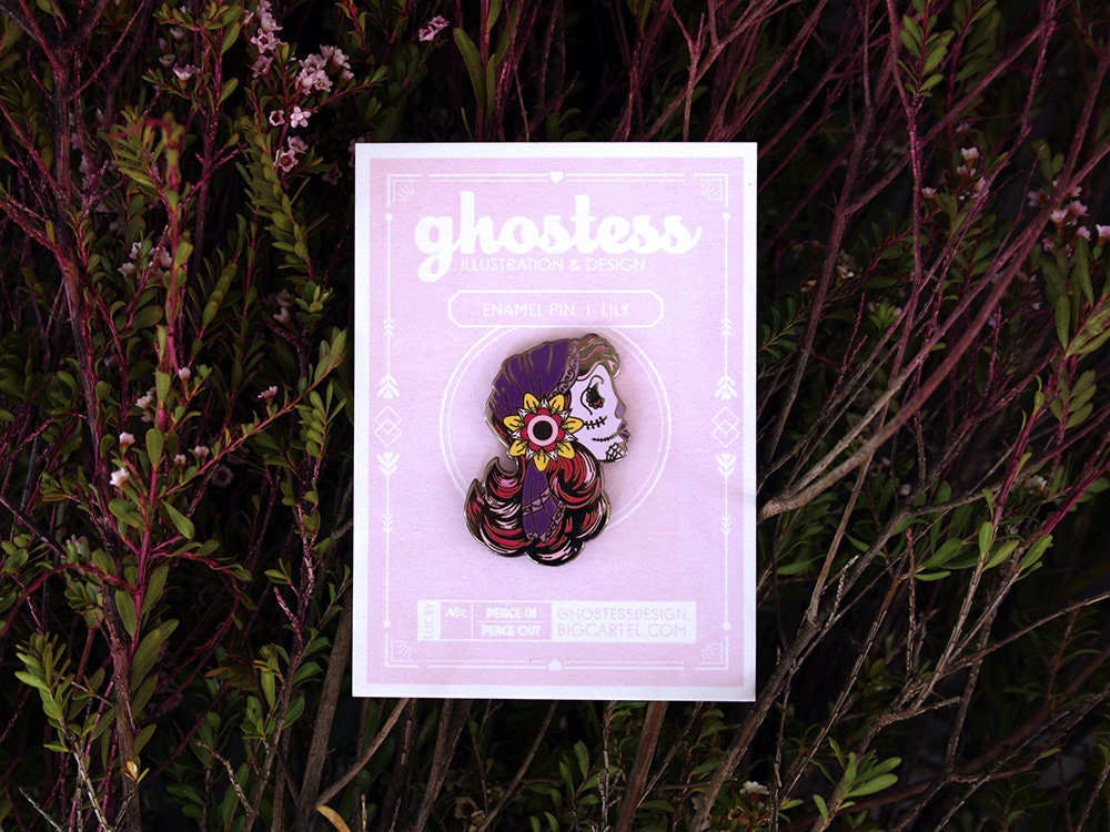 Enamel Pin Gypsy lily - Etsy