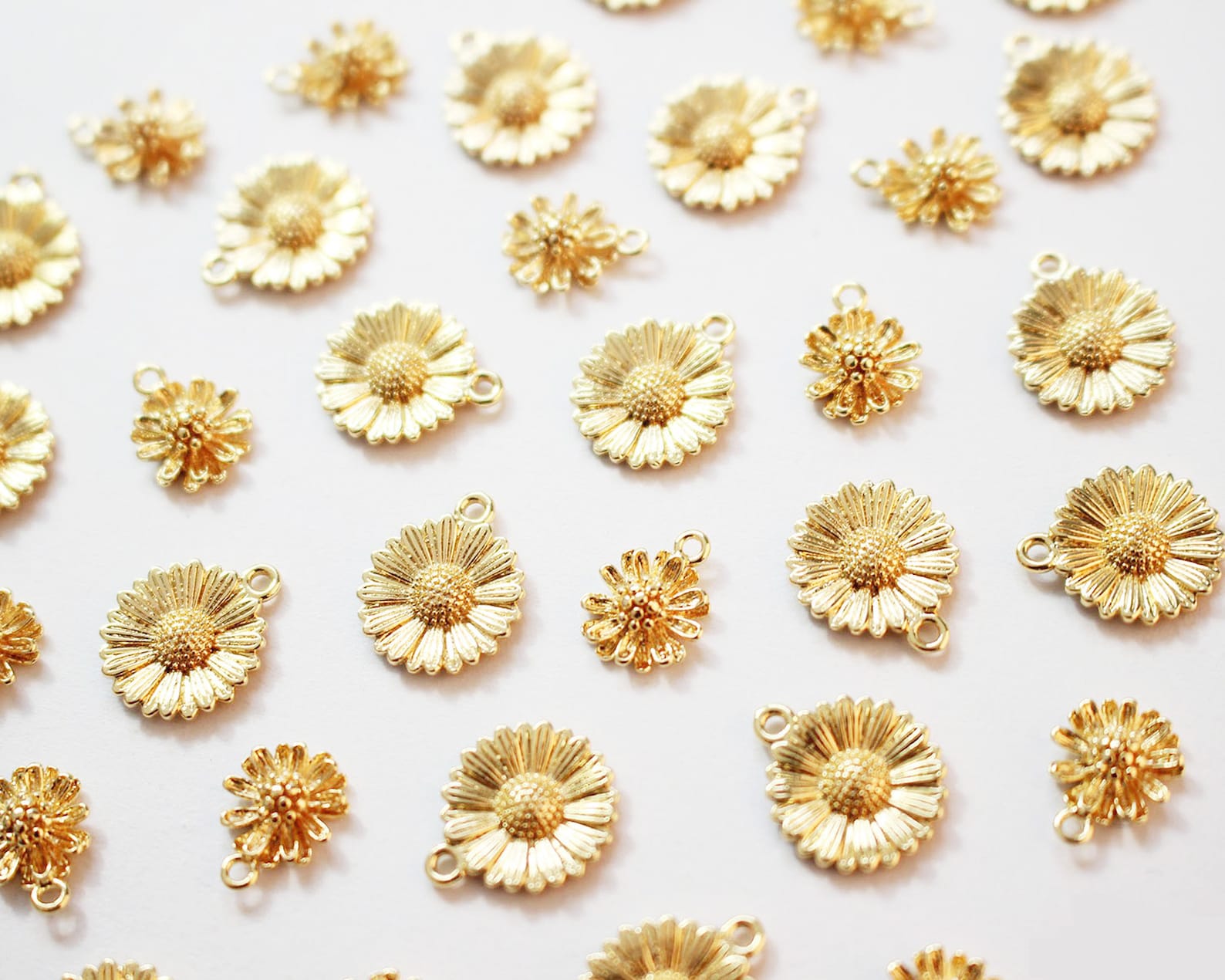 10pc Real Gold Plated Daisy Flower Charm Pendant - Etsy