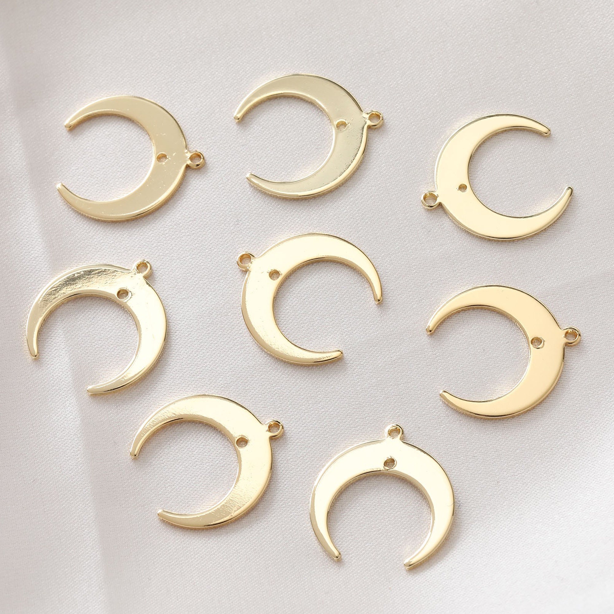 10pcs Gold Plated Moon Charm, Gold Initial Charm, Vermeil Moon Pendant ...