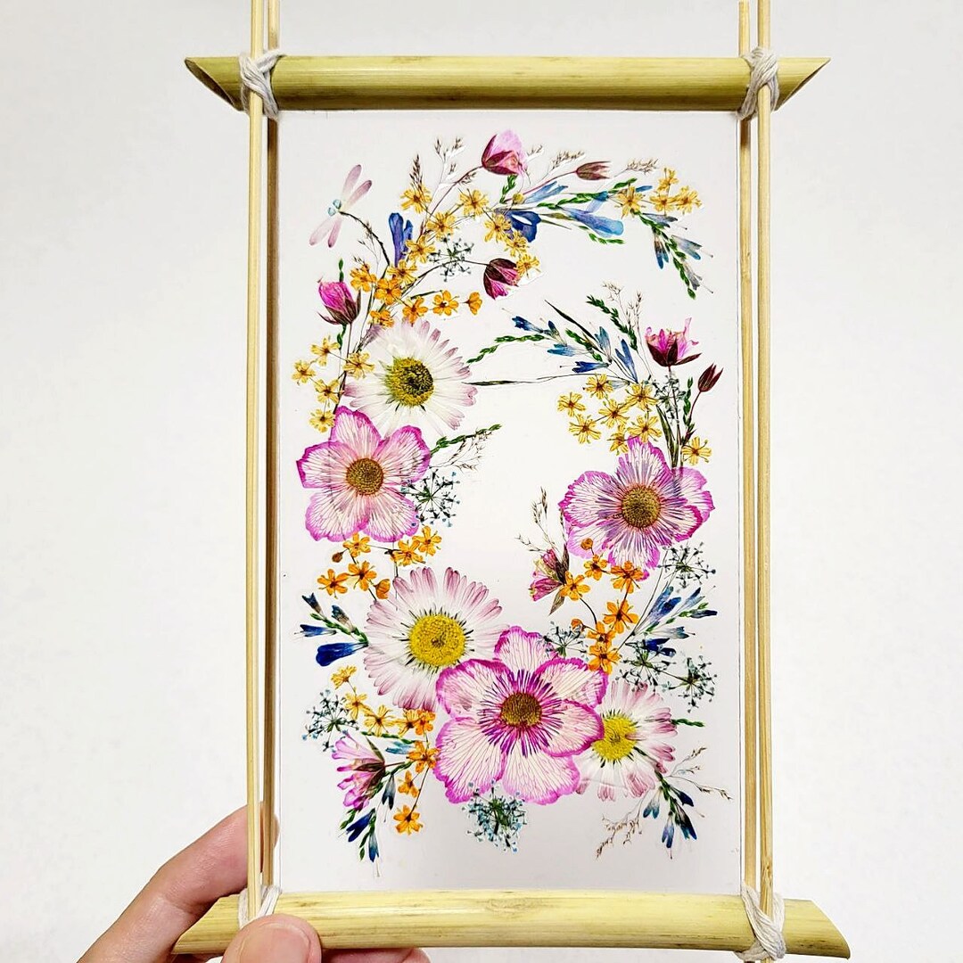 Small Flower Wall Art, Dried Flower Wall Art in Floating Frame 9 in X 5 ...