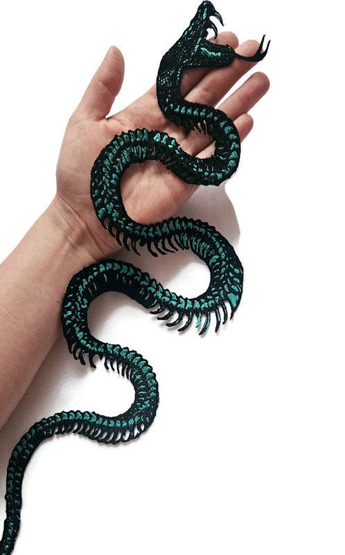 Black Snake Goth Patch, Giant Snake, Embroidered Iron-on Patch - Etsy