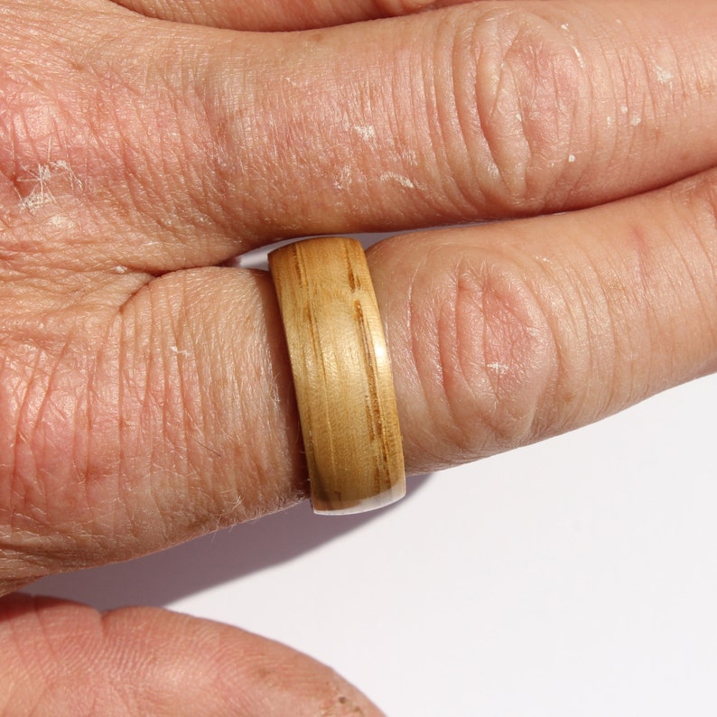 Oak wood ring | Etsy