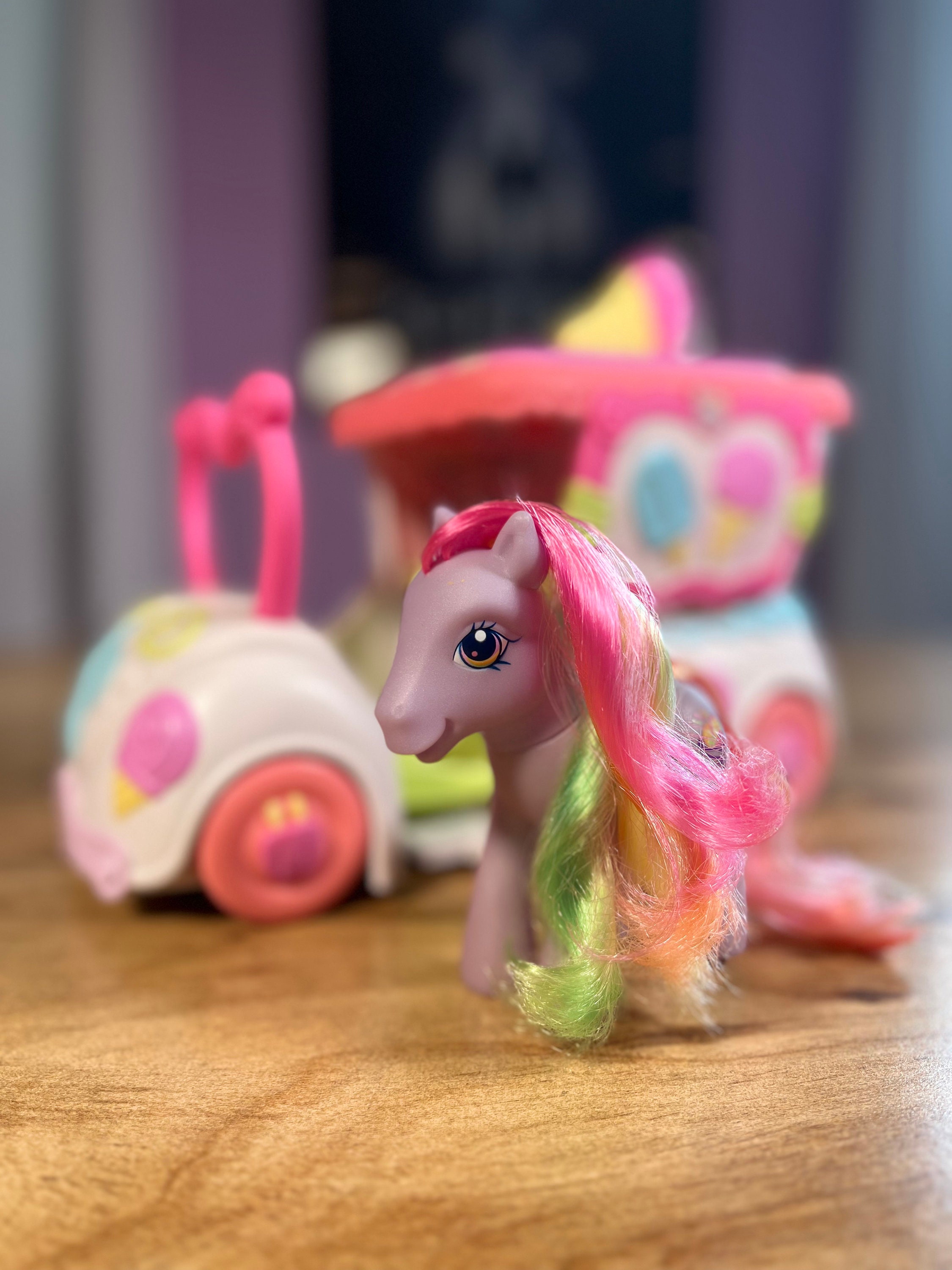 My Little Pony - 2006 G3 - Ice Cream Dream Supreme - Truck & Rainbow ...