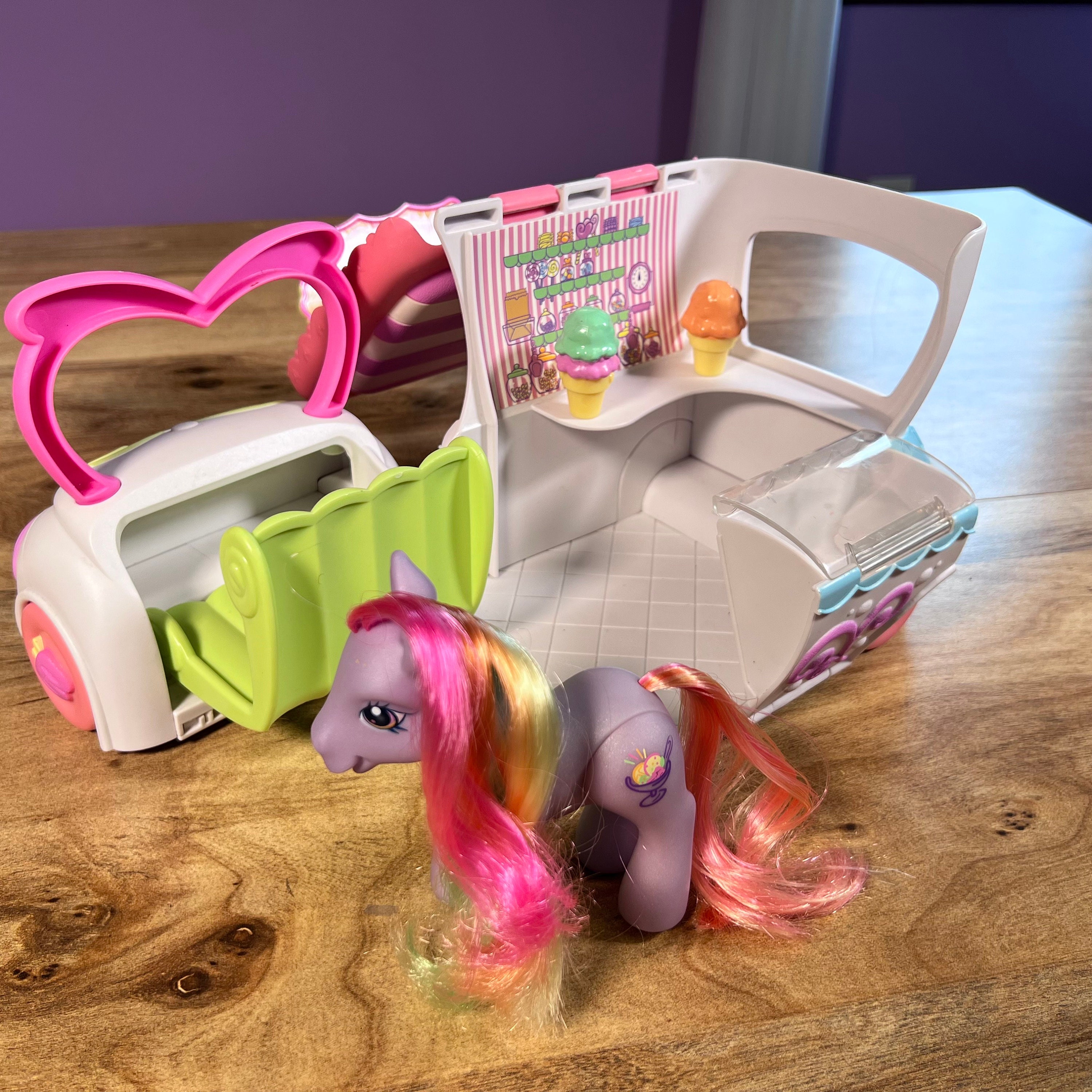 My Little Pony - 2006 G3 - Ice Cream Dream Supreme - Truck & Rainbow ...