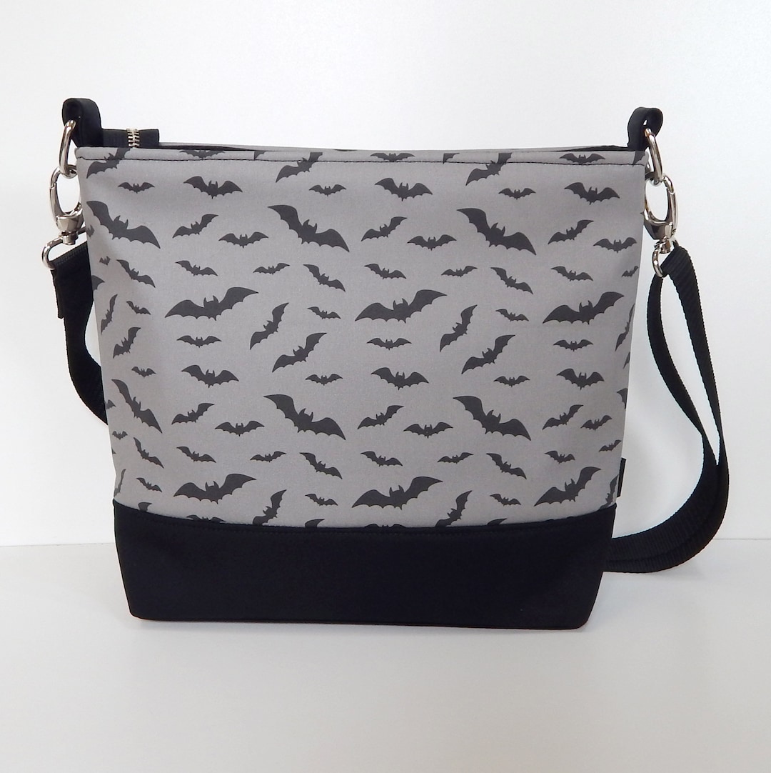 Gothic Halloween Bat Bag, Spooky and Stylish Purse for Women, Goth ...