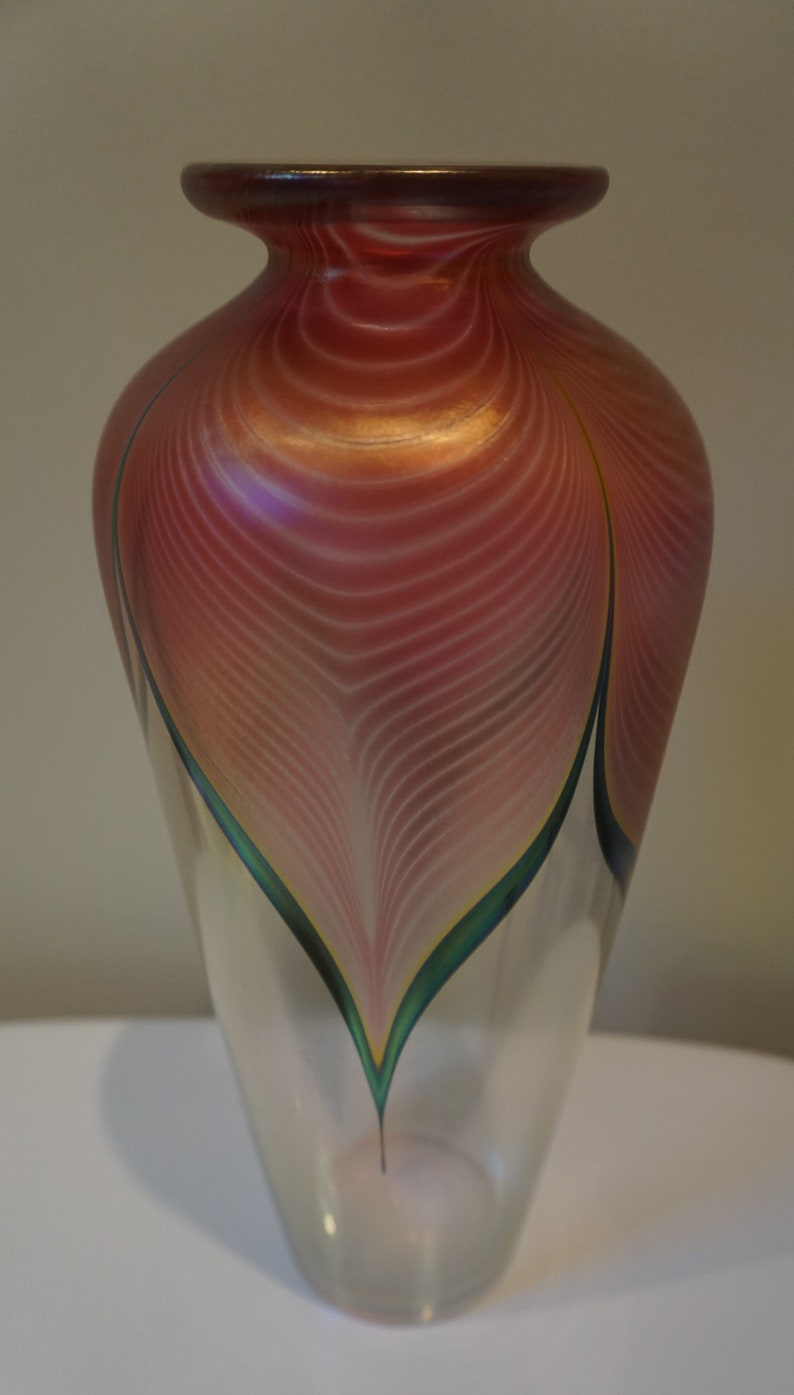 Stuart Abelman Iridescent Art Glass Pulled Feathers Vase, Numbered and ...