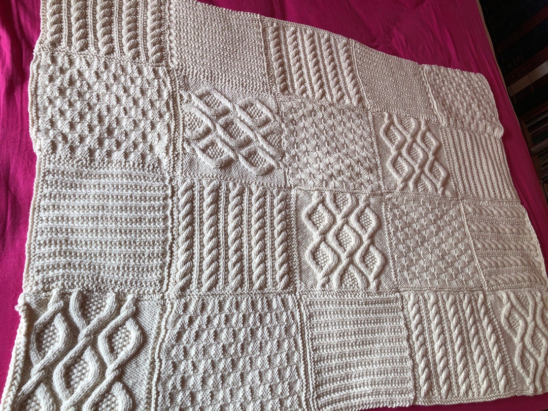 Cover Warm Hug by DROPS Design - Etsy