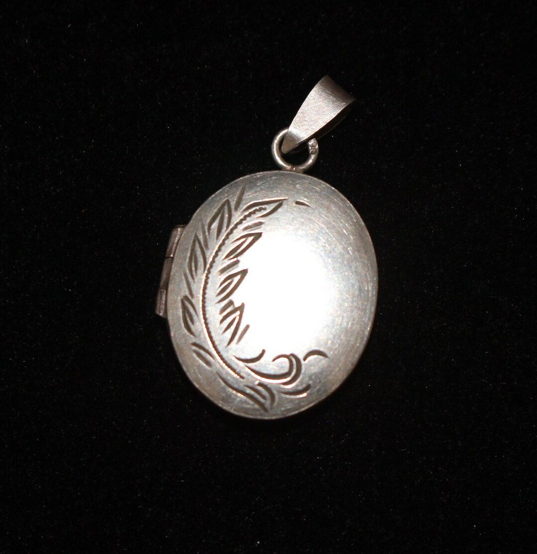 Silver Locket Engraved Fern Vintage Sterling Vintage - Etsy