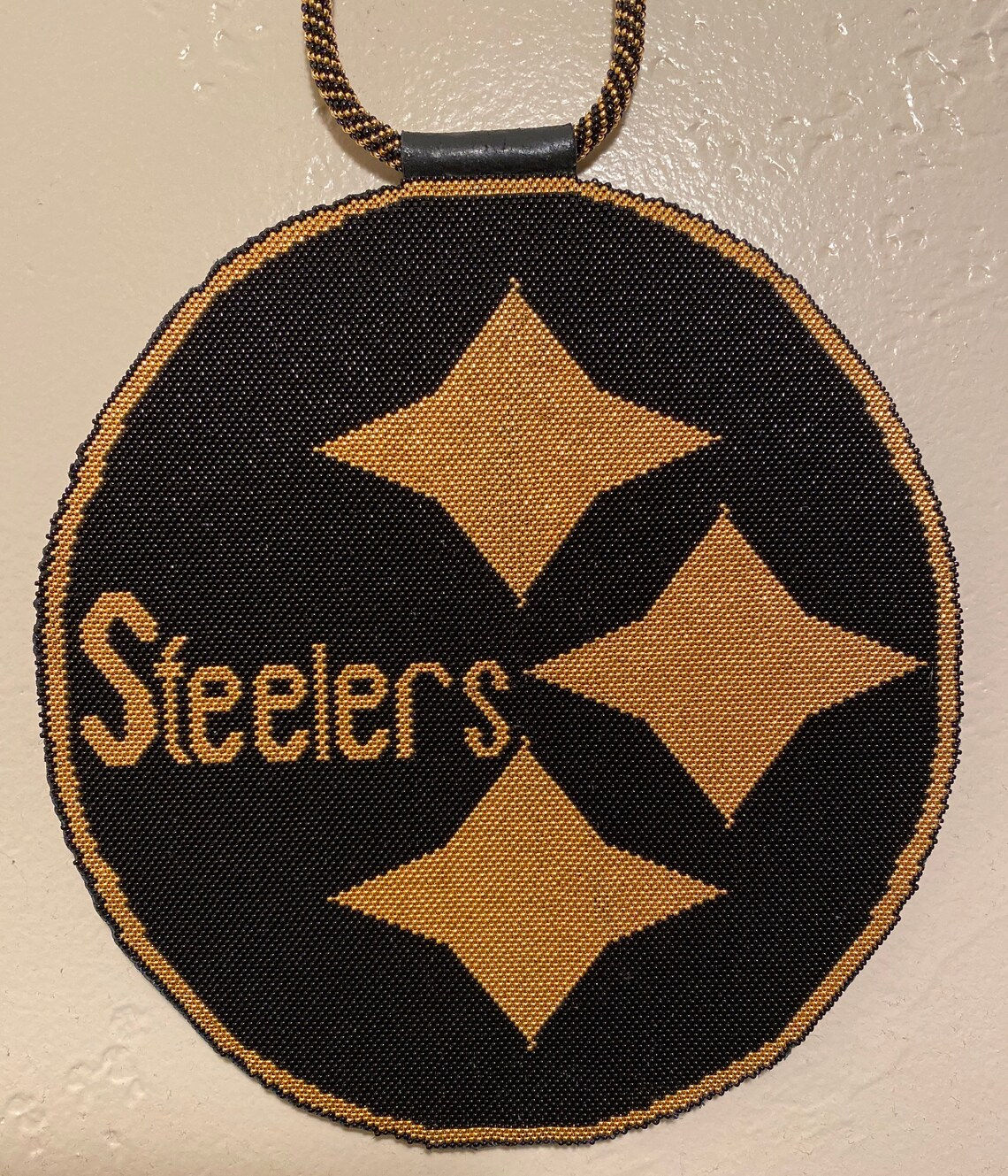 Hand beaded 8 Steelers medallion. Steelers and logo are | Etsy