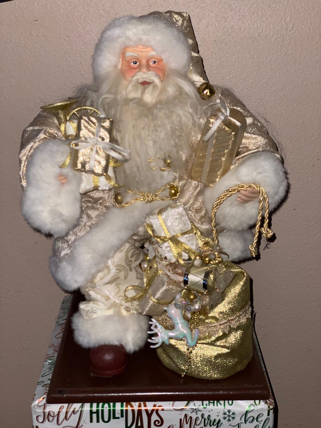 VTG Gold and White 19 Inch Kneeling Santa Claus With Gift Bag ...