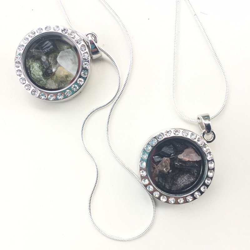 Shadow Box Locket - Etsy