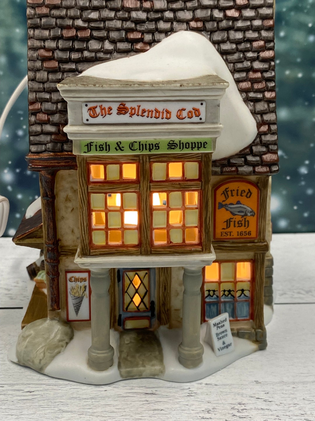 Dept 56 Splendid Cod Fish and Chips 808868 Dickens Village Series IOB ...