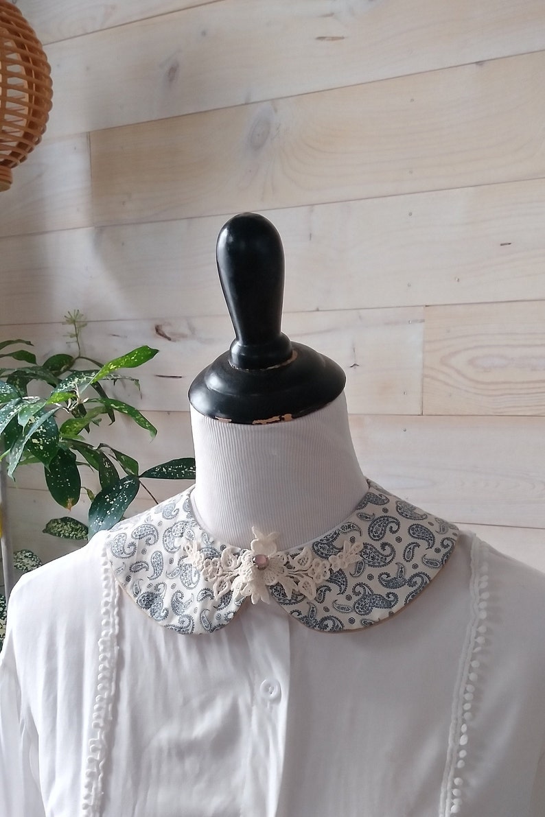 Removable Japan Paisley Print Collar With Cream Lace - Etsy