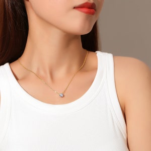 Lavishe 14K Gold/white Gold Chain Necklace With D Color VS1 Moissanite ...