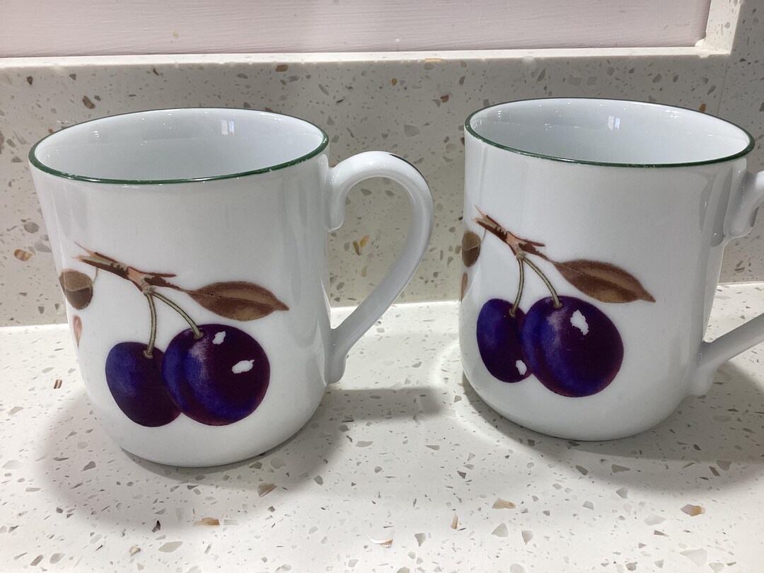 Royal Worcester Bone China Evesham Vale Design Tea or Coffee Mugs Green ...
