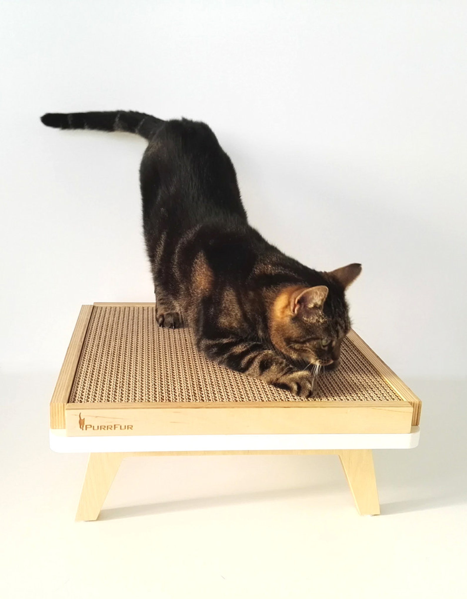 Beautiful and stylish scratching post in natural birch color | Etsy