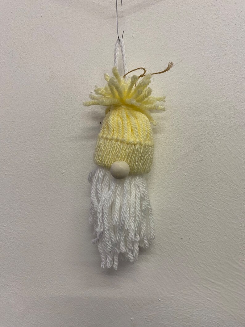 Make Your Own Yarn Tassel Gonk - Scandi Gnome - Christmas Gnome - Easy ...