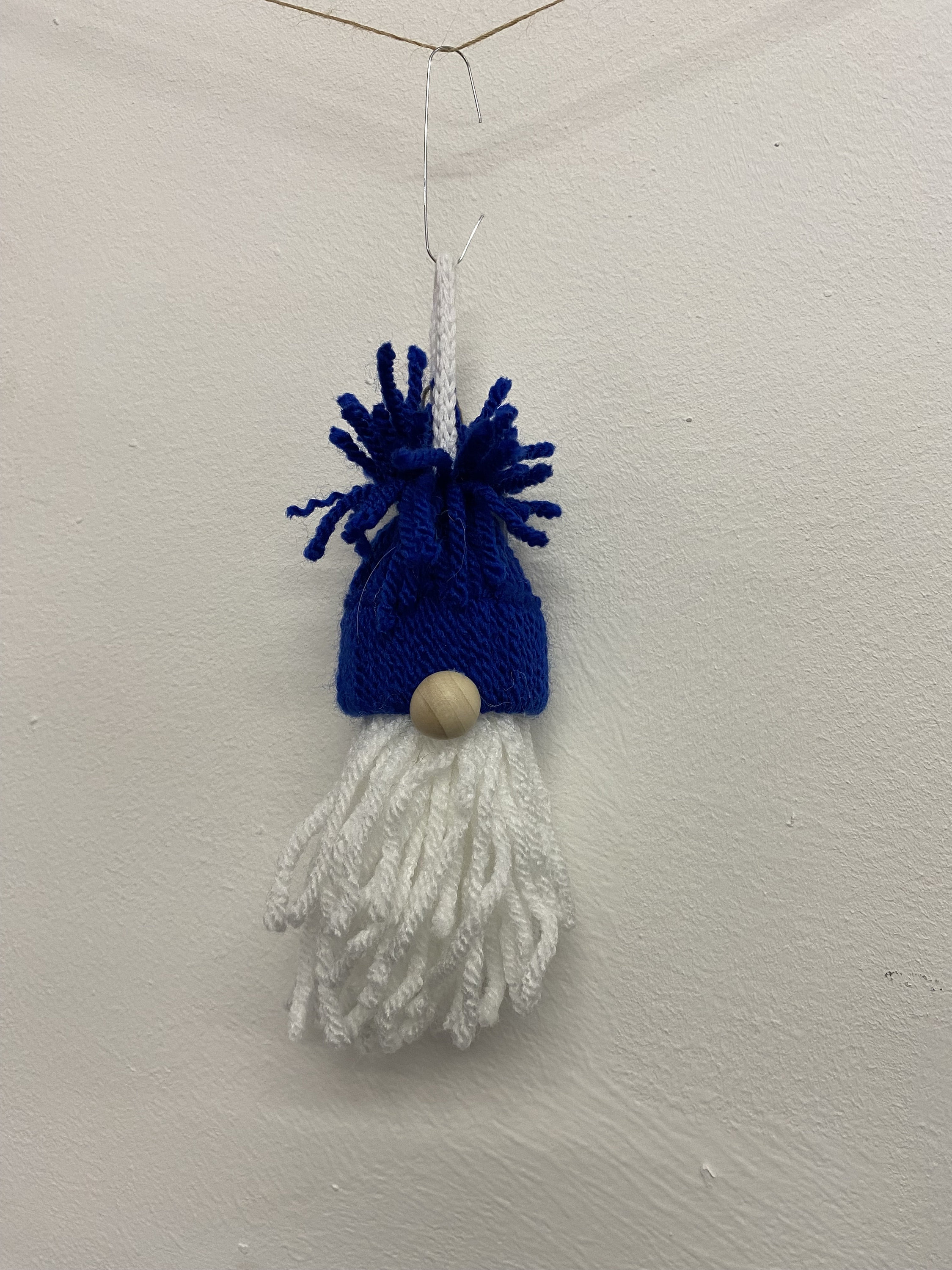 Make Your Own Yarn Tassel Gonk - Scandi Gnome - Christmas Gnome - Easy ...