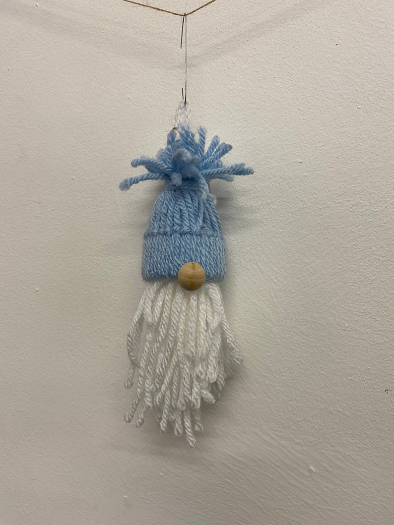 Make Your Own Yarn Tassel Gonk - Scandi Gnome - Christmas Gnome - Easy ...