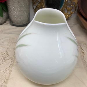 Tulip Vase by Royal Doulton, Impressions Series Designed by Gerald ...