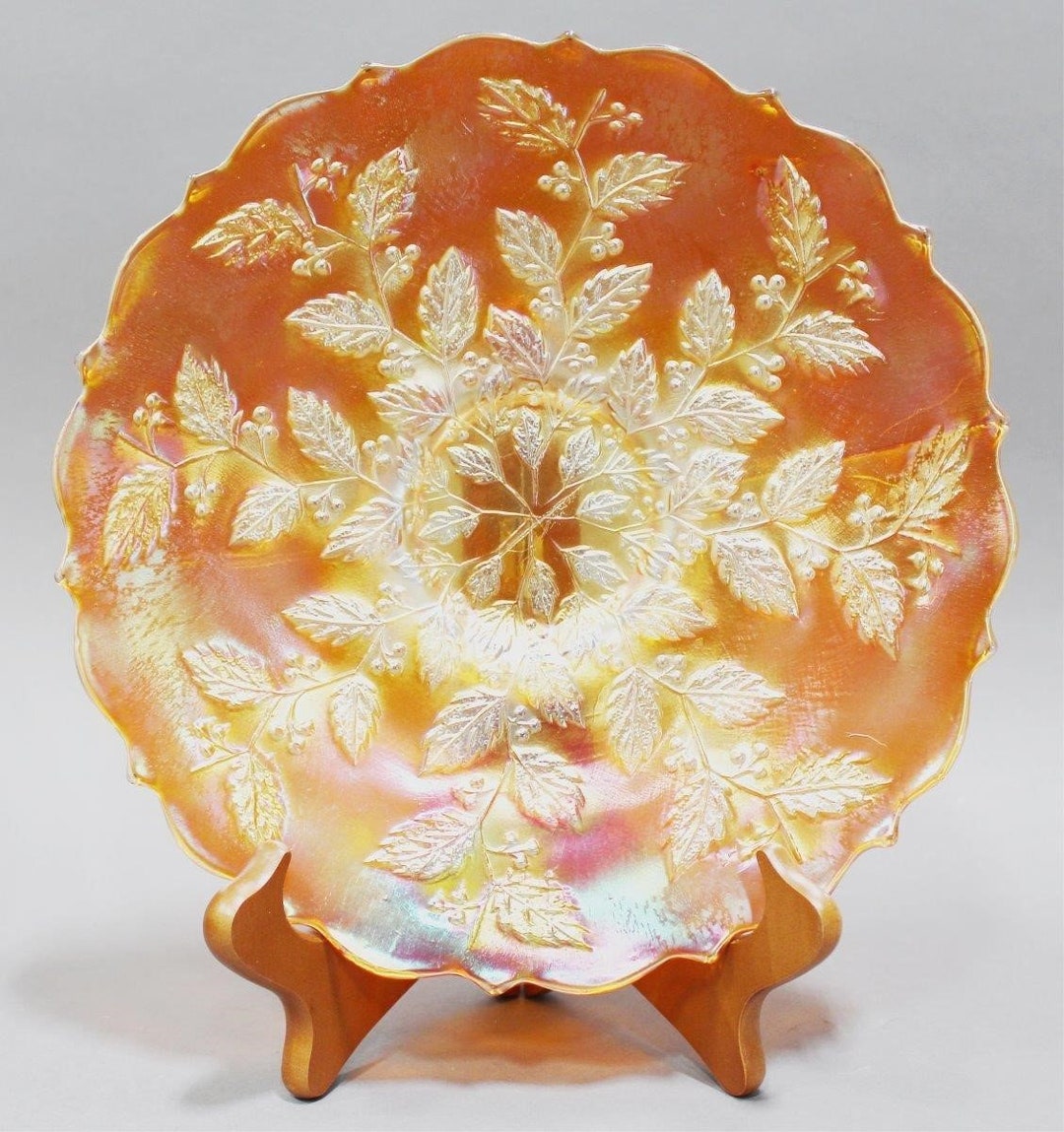 Fenton "holly" Carnival Glass Plate Collectible Glass, Stunning ...