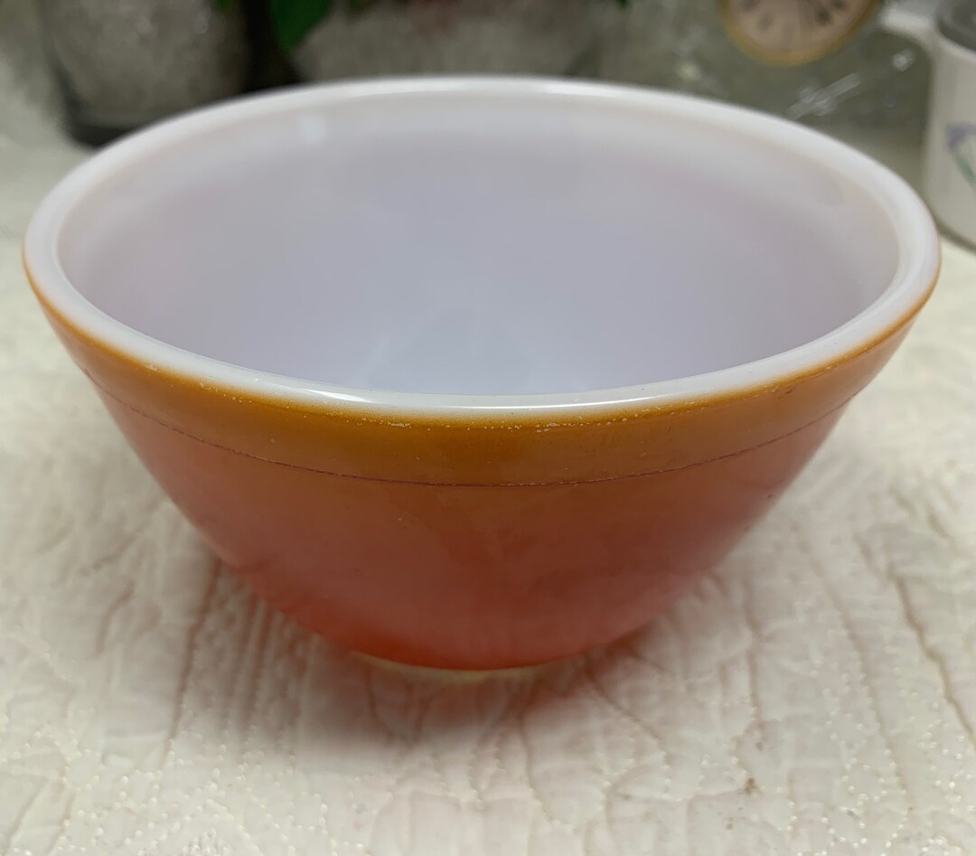 Flameglo Orange Pyrex 401 Mixing Bowl, Ombre Gradient Orange to Brown ...