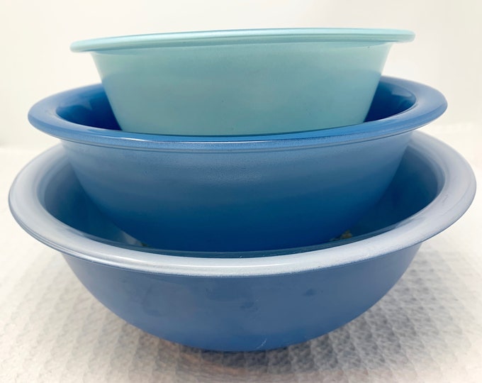 Moody Blues Pyrex Mixing Bowl Set Three Bowls Near Mint Clear Glass ...