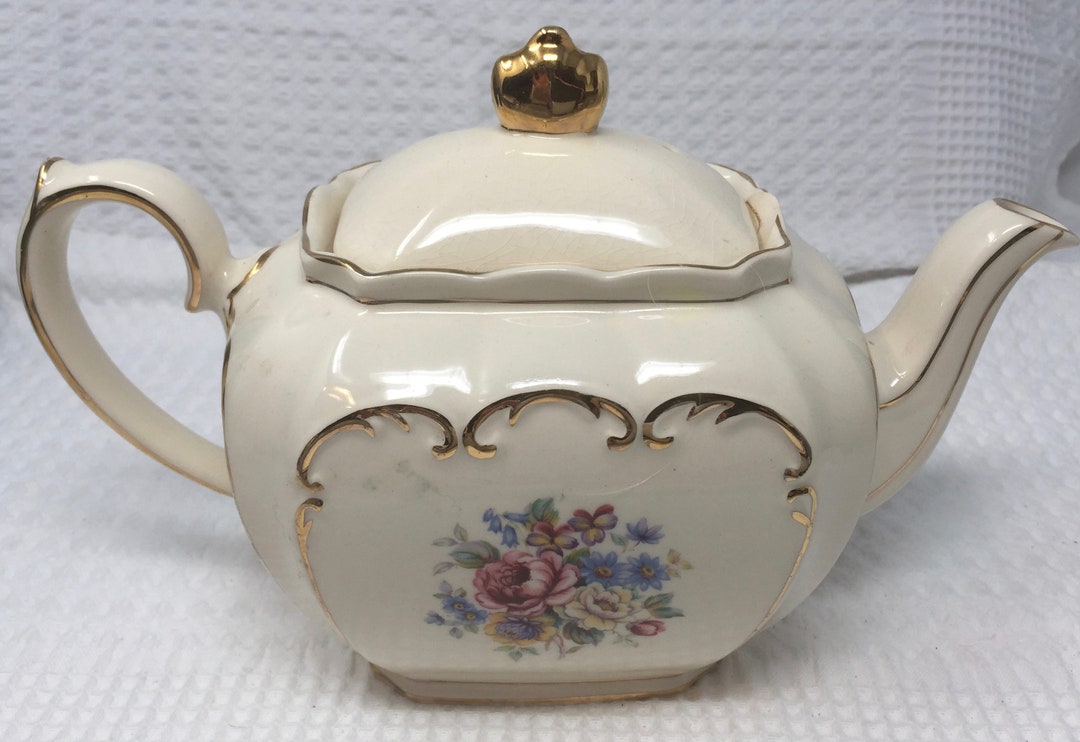 Cubed Teapot by Sadler, Floral Spray, Gold Gilding on Ivory Cubed 6 Cup ...