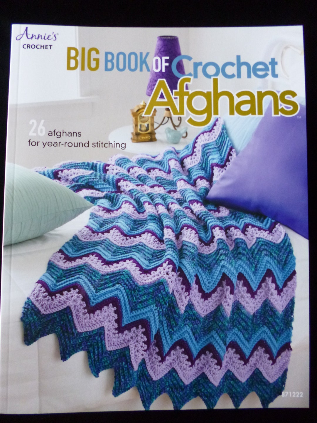 Big Book of Crochet Afghans - Pattern Book of 26 Blankets / Throws for ...