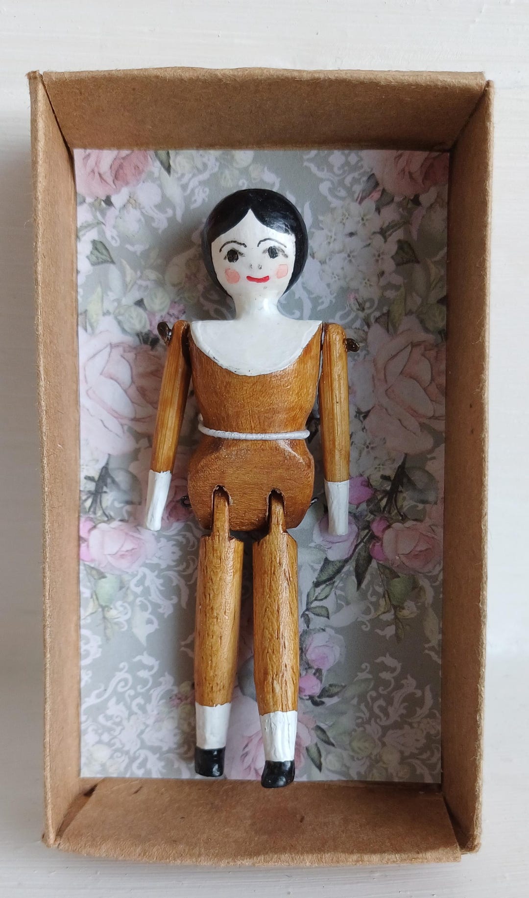 Gorgeous 8 Cm Articulated Wooden Doll in a Matchbox With a Floral ...