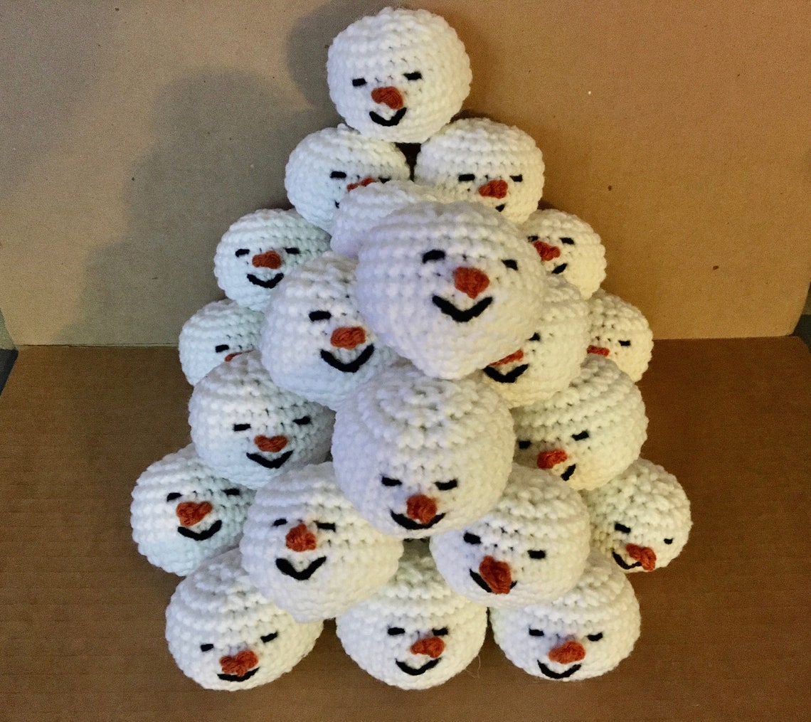 Crocheted Snowballs- Indoor Snowball Fight - Adorable Handmade Gifts ...