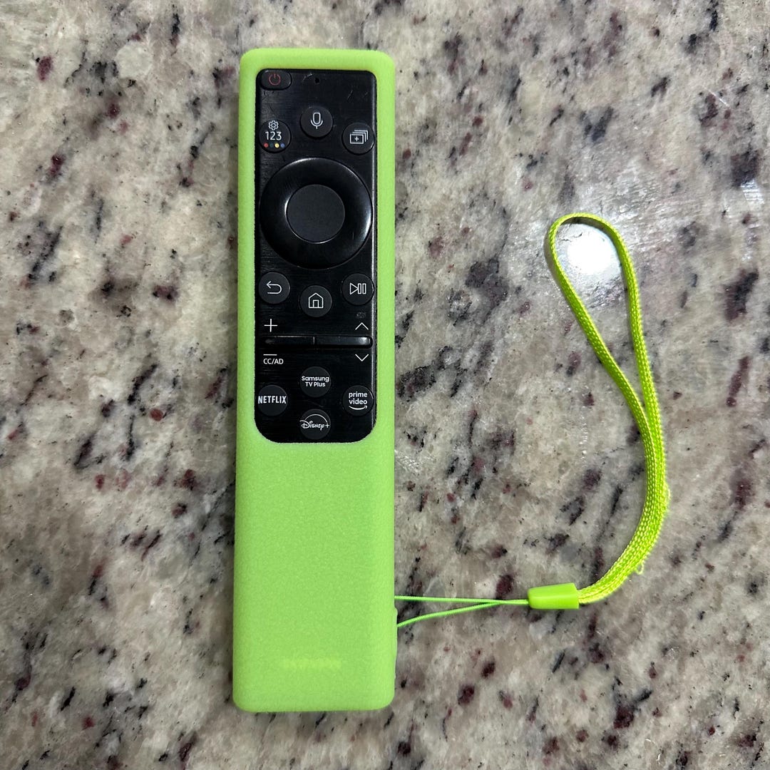 Glow in the Dark Silicone Remote Holder for Samsung TV: Blue & Green ...
