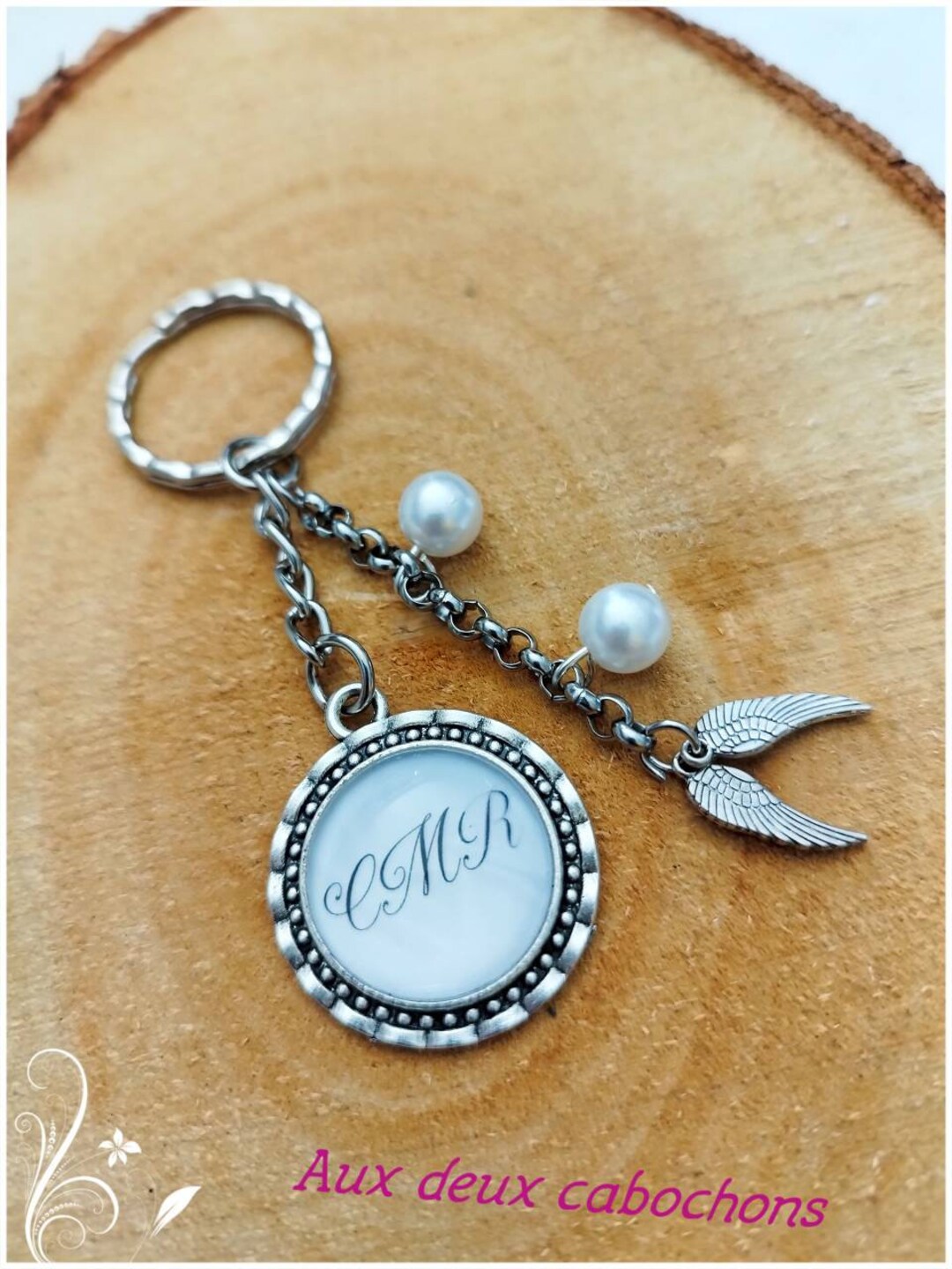 Souvenir Medallion Key Ring Tribute Round Wave Support With Glass ...