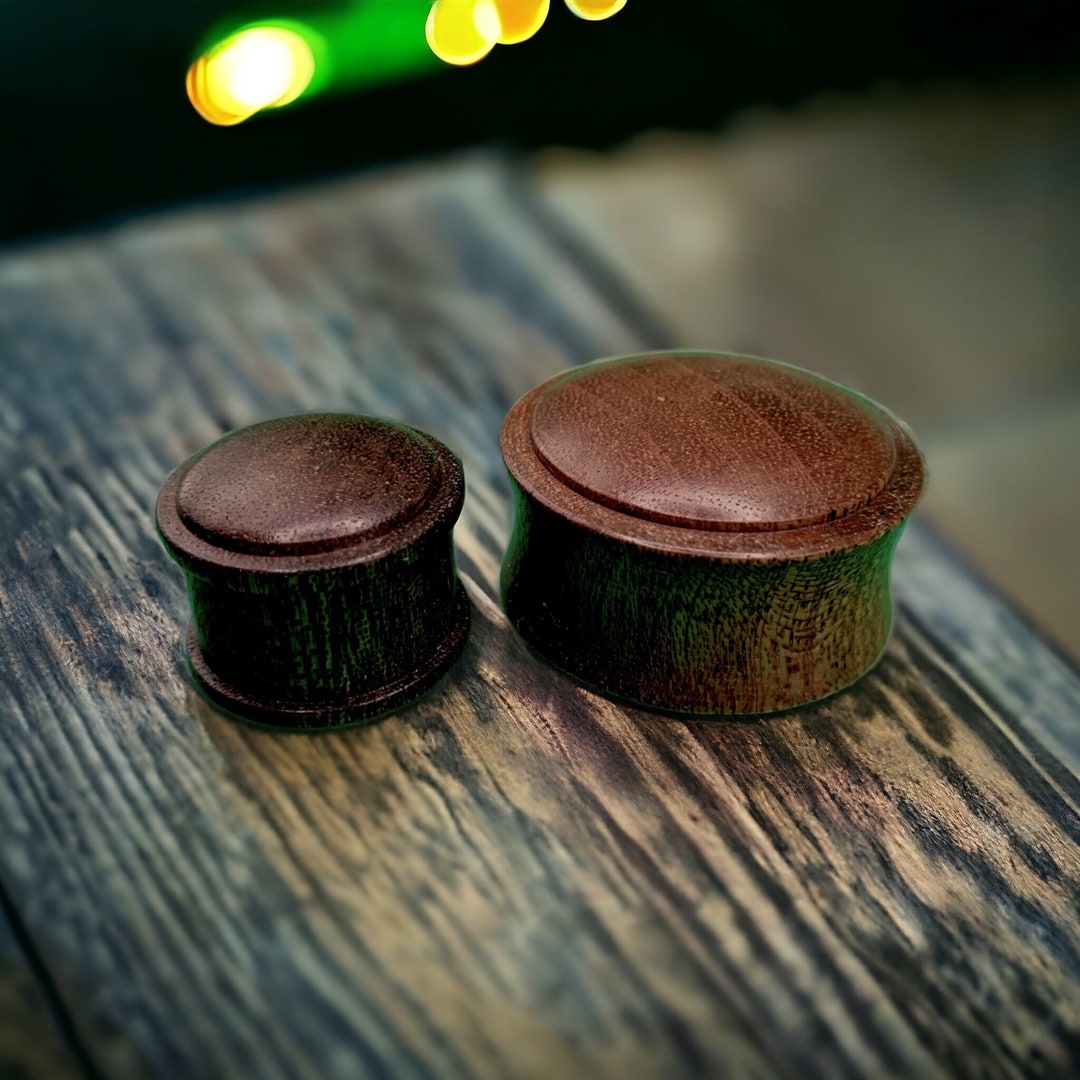 Convex Custom Plugs, Plug and Gauge, Convex Ear Tunnels and Gauges ...
