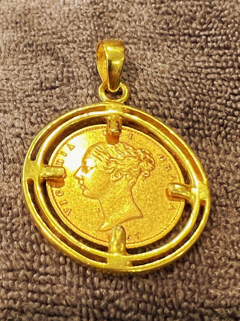 22kt Gold Young Queen Victoria 1867 UK 1/2 Sovereign in Gold Plated ...