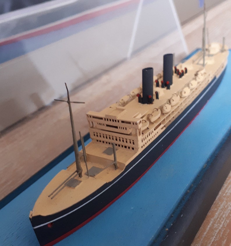 Model Ship Viceroy of India Bassett Lowke Style Steamship Ocean Liner ...