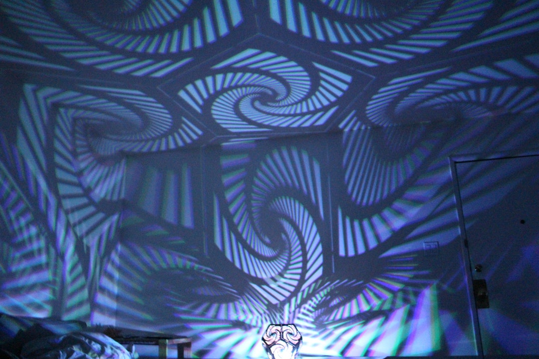 12 Sided Shadow Lamp , Geometric Design Creates Beautiful Art for Any ...