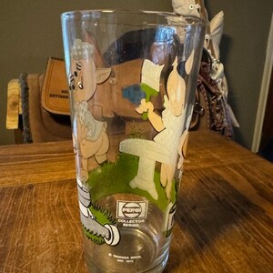 Porky Pig and Petunia Pig Pepsi Warner Bros Collector Series Glass 1976 ...