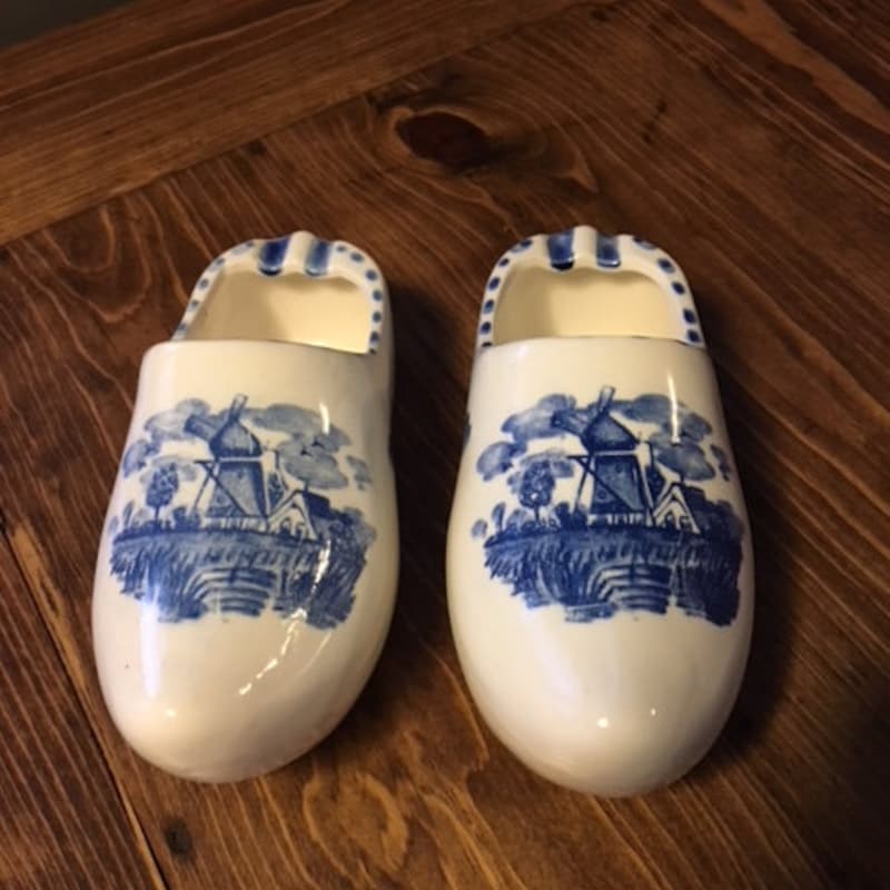 Delft Shoe - Etsy