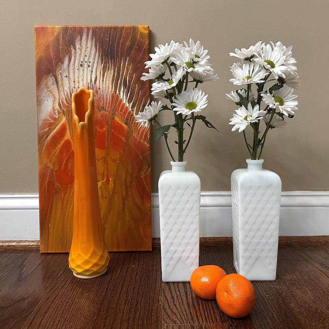 L.E. Smith Glass Bittersweet Vase - Simplicity Line - MCM Decor - Etsy