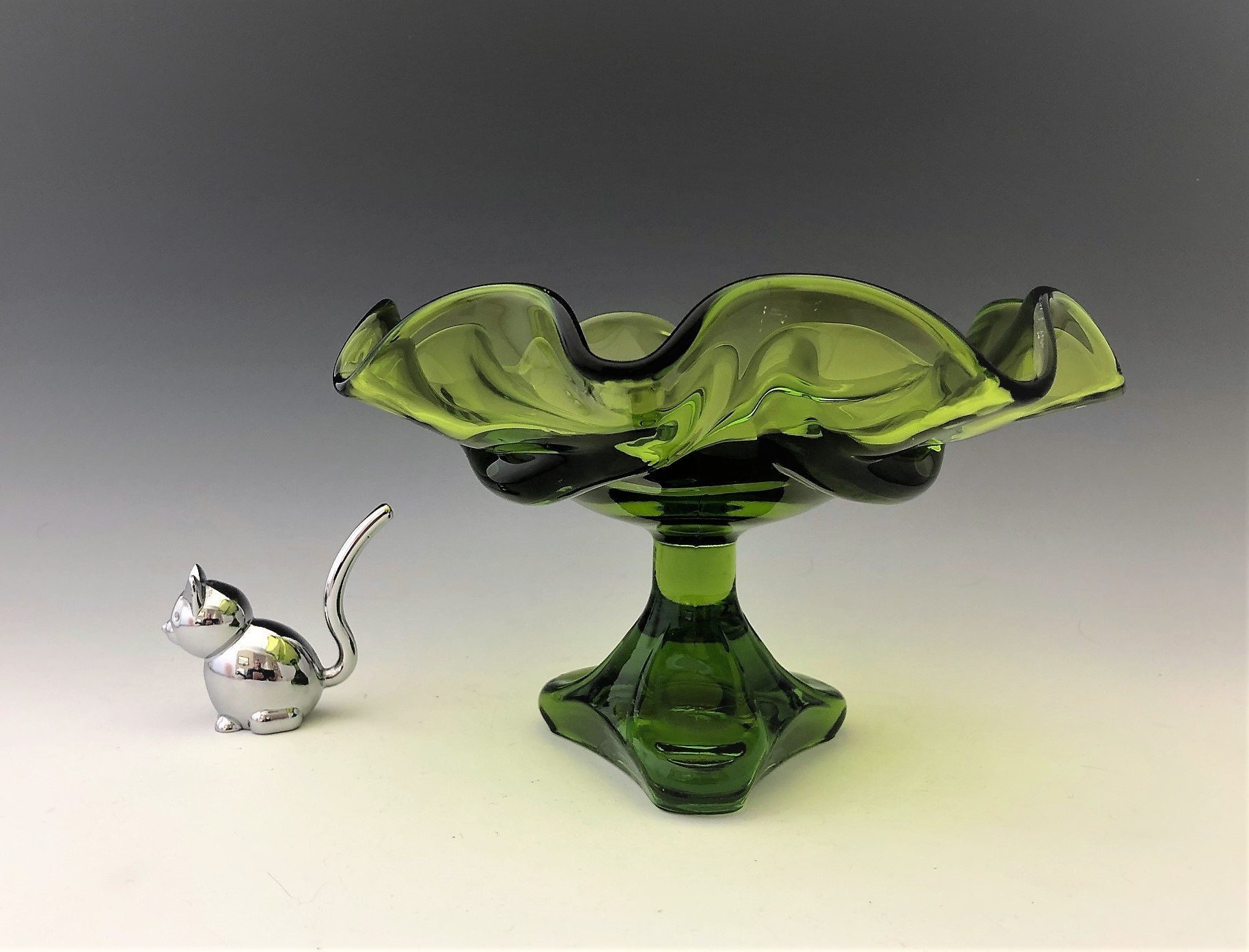 Art & Collectibles Collectible Glass Viking Glass Green Epic Drape ...